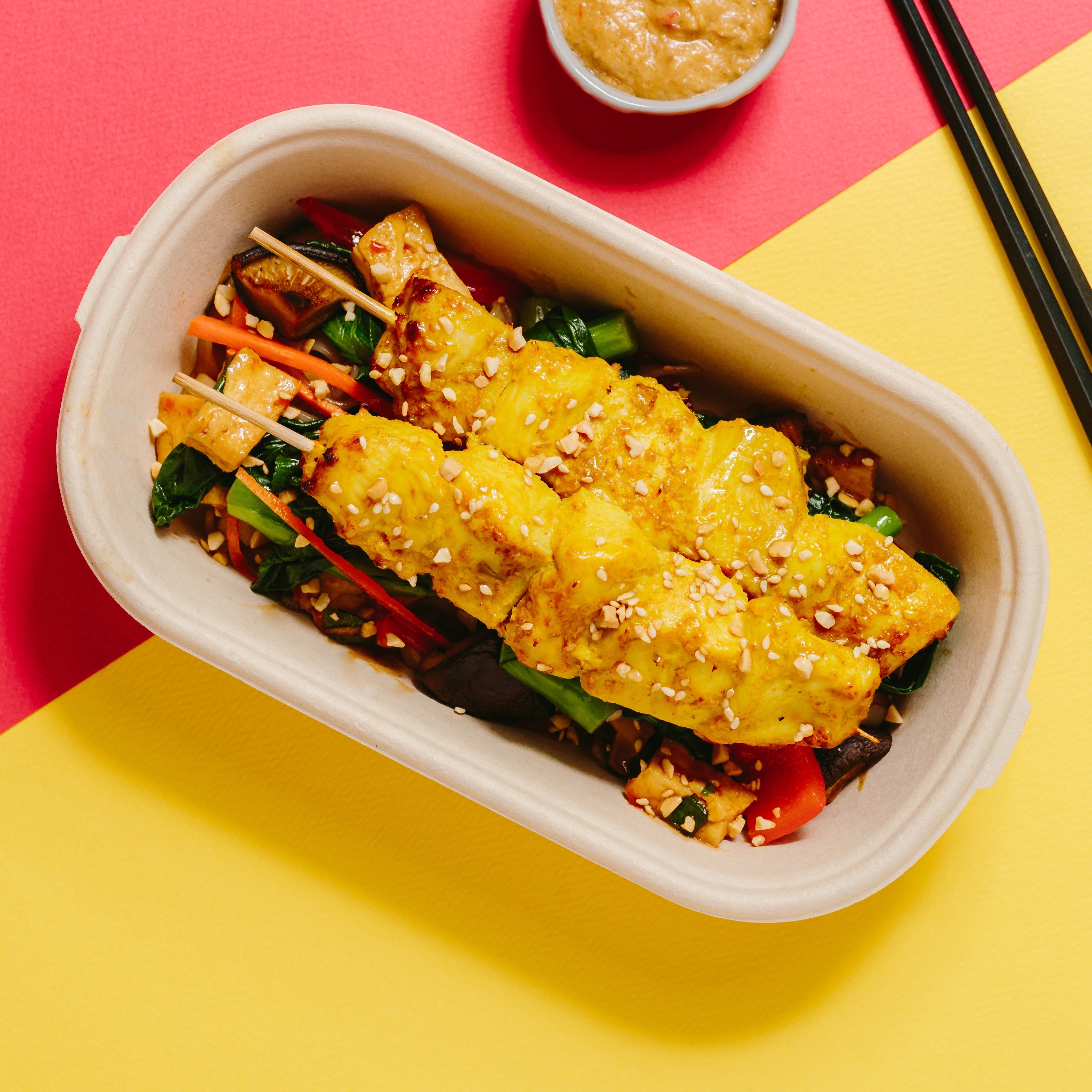 Satay Marinated Chicken with Steamed Broccoli, Carrots & Satay Sauce ...